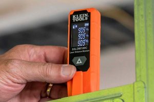 Compact Laser Distance Measure from Klein Tools - Electrical connection